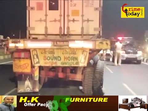 lorry ka tyre burst hone se ek car se takraye jis mein mlc parvatga ...